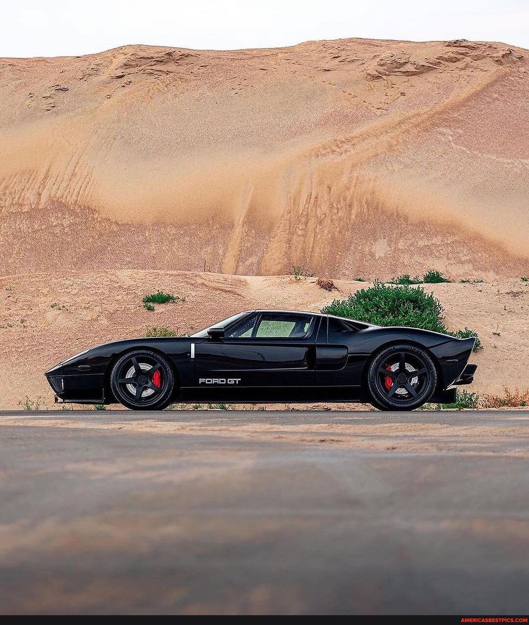 The mighty Ford GT Photo credits: @iamrausch @jarnocobbaert1 —— #fordgt ...